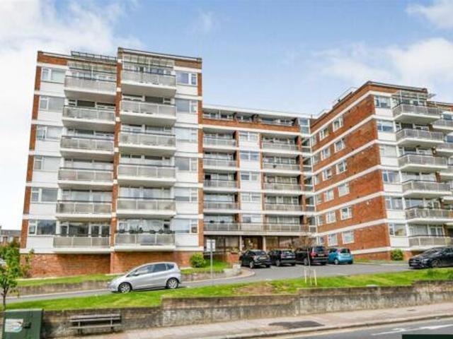 2 Bedroom Penthouse For Sale In Finchley