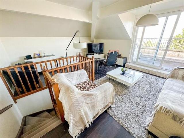2 bedroom penthouse for sale in Highfields Road, HUDDERSFIELD, HD1