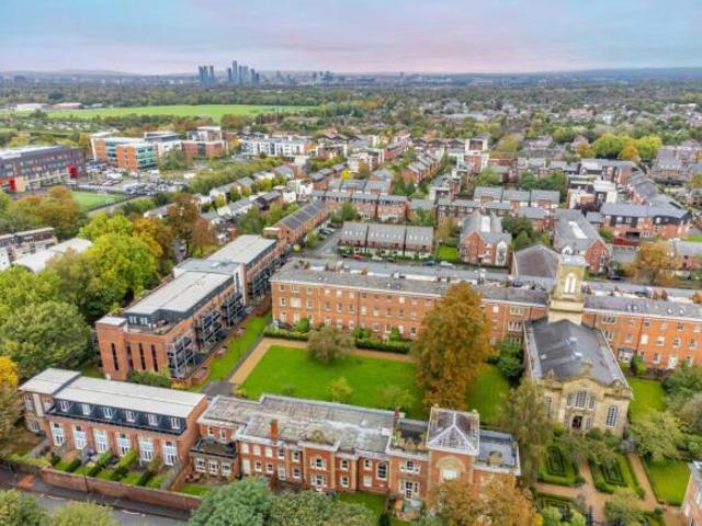 2 bedroom penthouse for sale in Houseman Crescent, West Didsbury, Manchester, M20