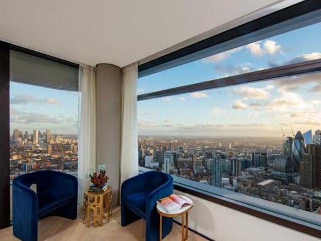 2 Bedroom Penthouse For Sale In London