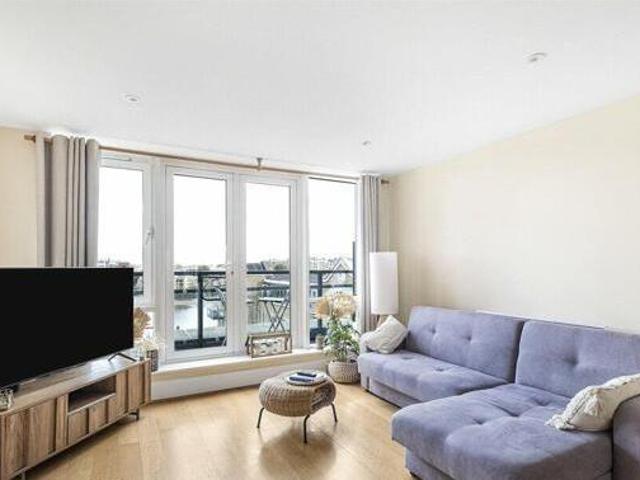 2 Bedroom Penthouse For Sale In London