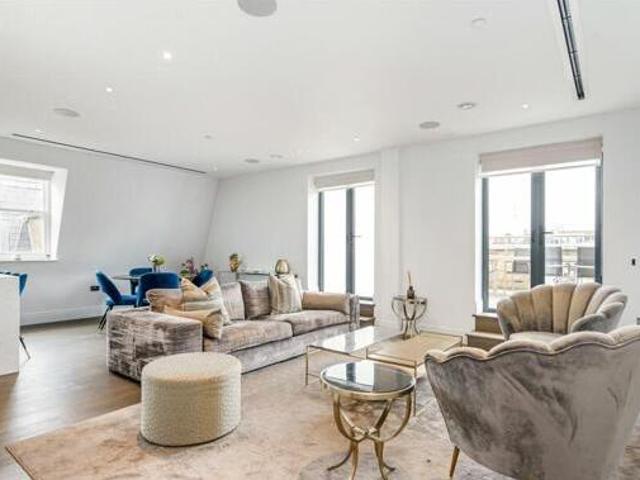 2 Bedroom Penthouse For Sale In London