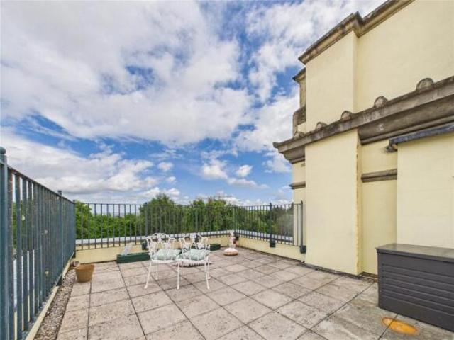 2 bedroom penthouse for sale in Long Fox Manor, Bristol, BS4