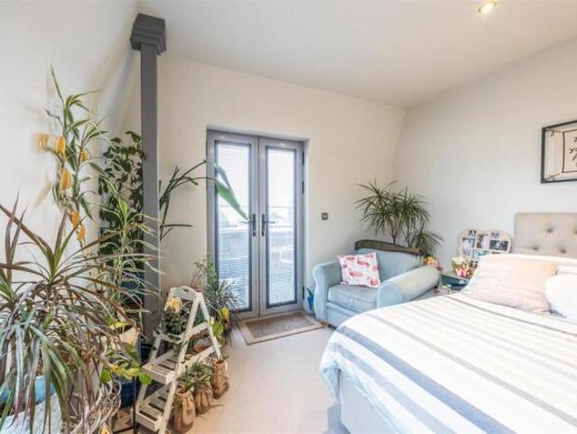 2 bedroom penthouse for sale in ROYAL MEWS, Southend On Sea, SS1