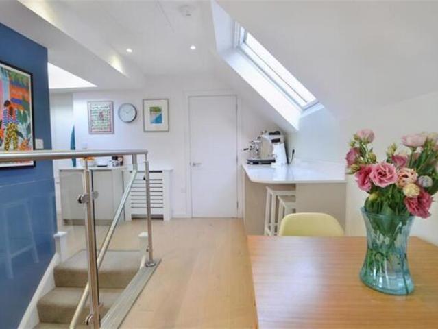2 bedroom penthouse for sale in Winchester, SO23