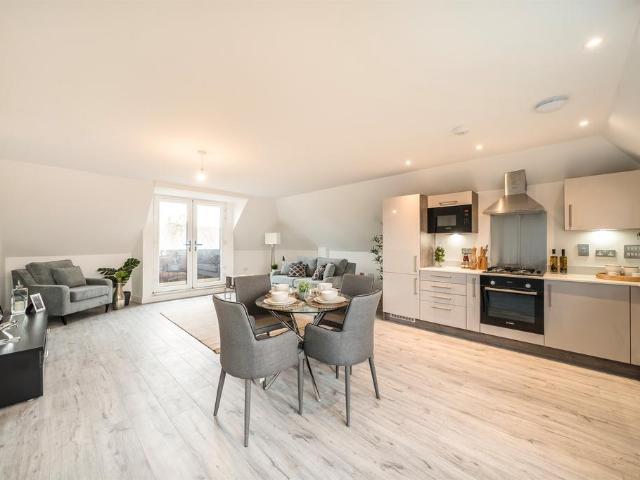 2 bedroom penthouse for sale