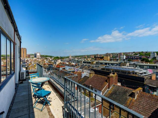 2 bedroom penthouse for sale
