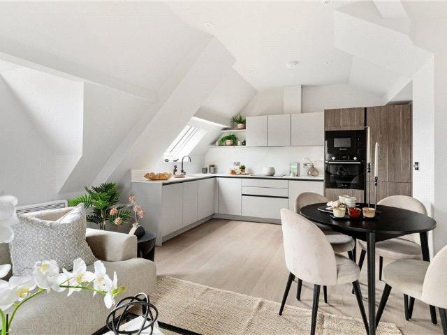2 bedroom penthouse for sale