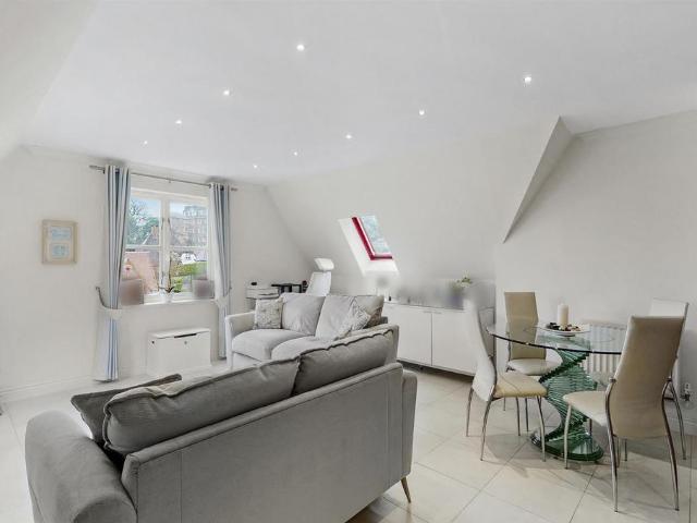 2 bedroom penthouse for sale