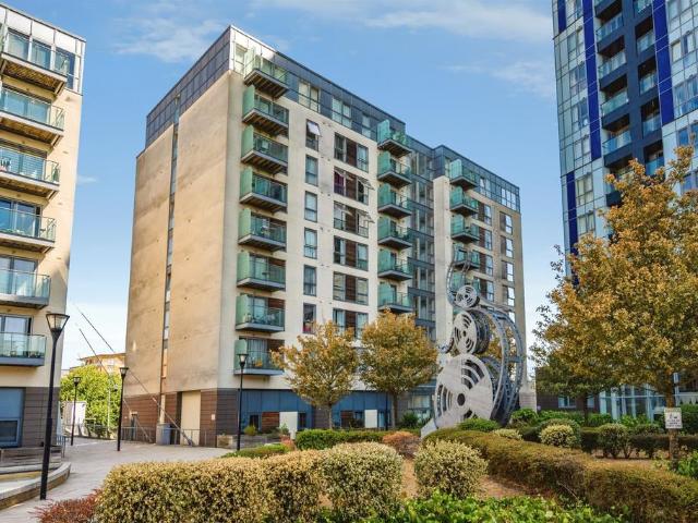 2 bedroom penthouse for sale