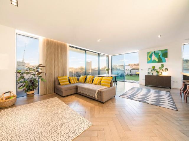 2 bedroom penthouse for sale