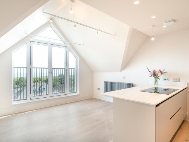 2 Bedroom Penthouse To Let in Hythe, CT21