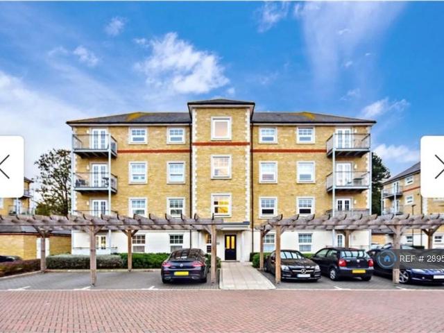 2 bedroom penthouse to rent
