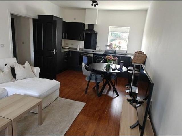 2 bedroom penthouse to rent