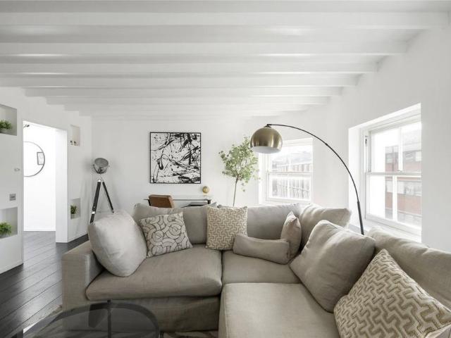 2 bedroom penthouse to rent
