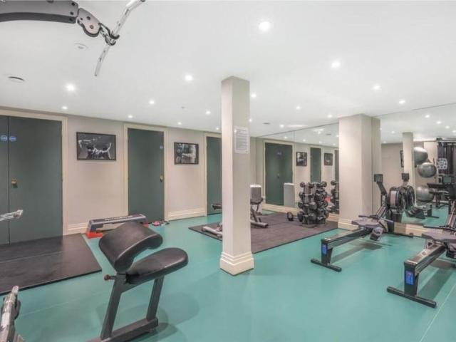 2 bedroom penthouse to rent