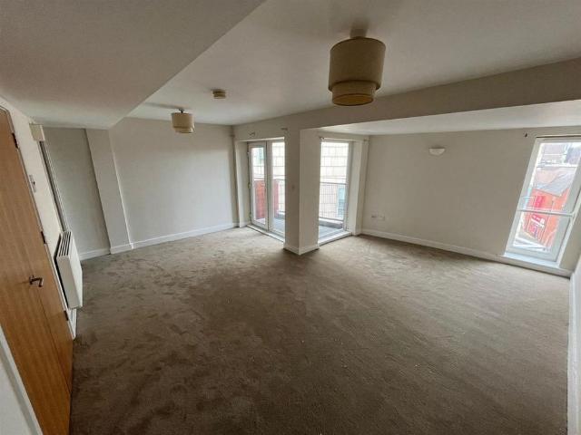 2 bedroom penthouse to rent