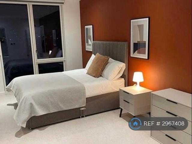 2 bedroom penthouse to rent