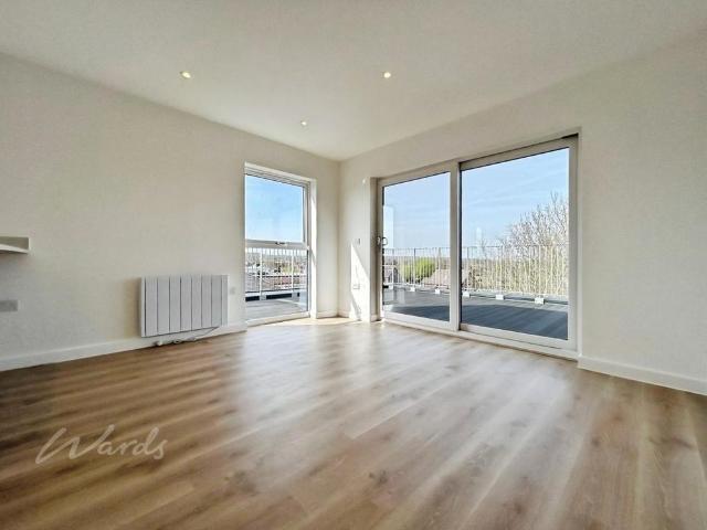 2 bedroom penthouse to rent