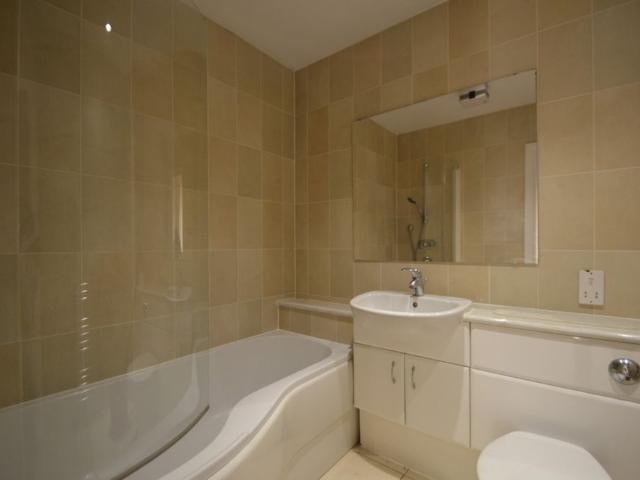 2 bedroom Penthouse to rent