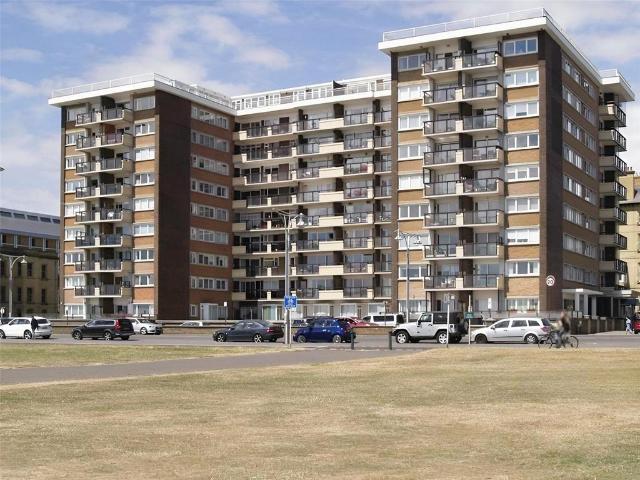 2 bedroom penthouse to rent
