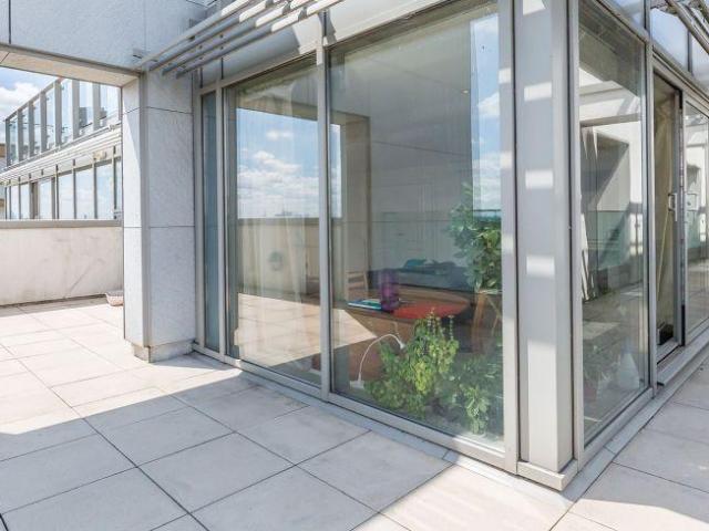 2 bedroom penthouse to rent