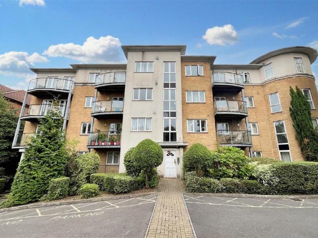 2 bedroom penthouse to rent