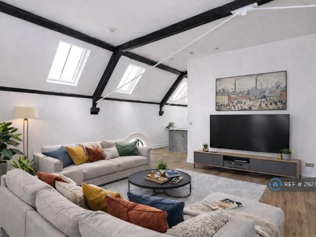 2 bedroom penthouse to rent