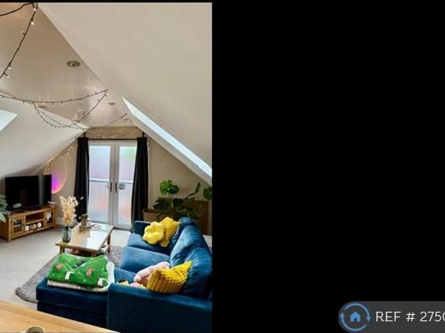 2 bedroom penthouse to rent