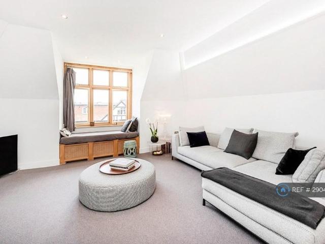 2 bedroom penthouse to rent