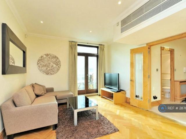 2 bedroom penthouse to rent