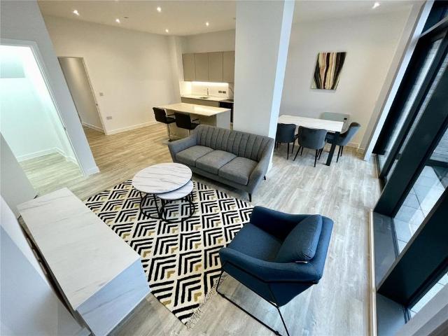 2 bedroom penthouse to rent