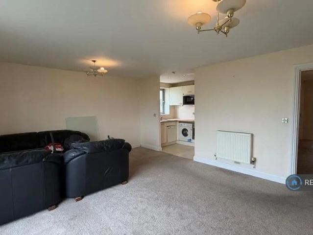 2 bedroom penthouse to rent