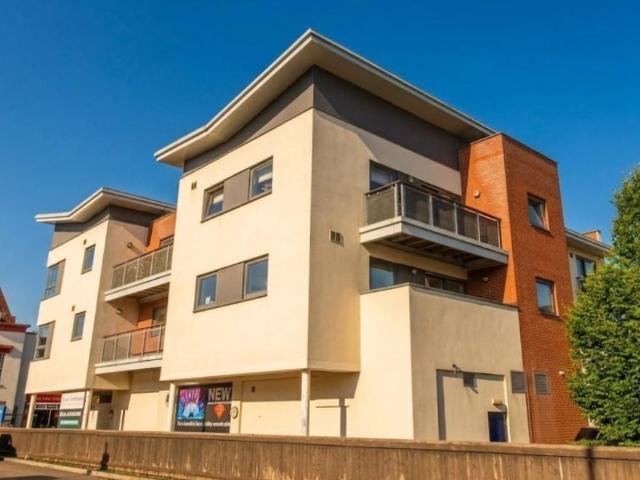 2 bedroom penthouse to rent