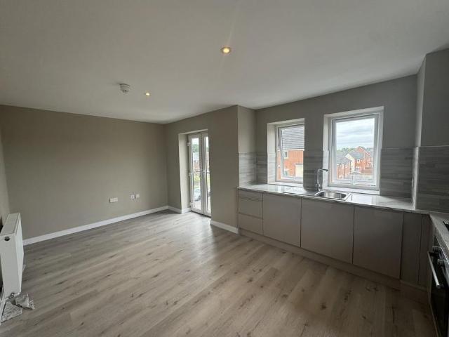 2 bedroom penthouse to rent