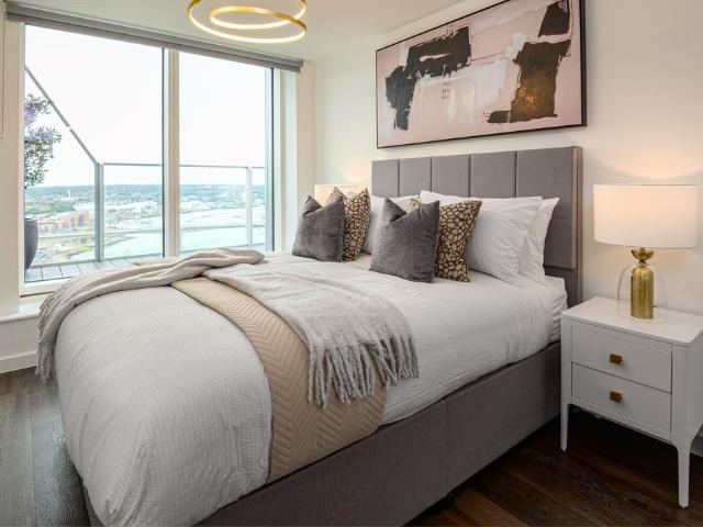 2 bedroom penthouse to rent