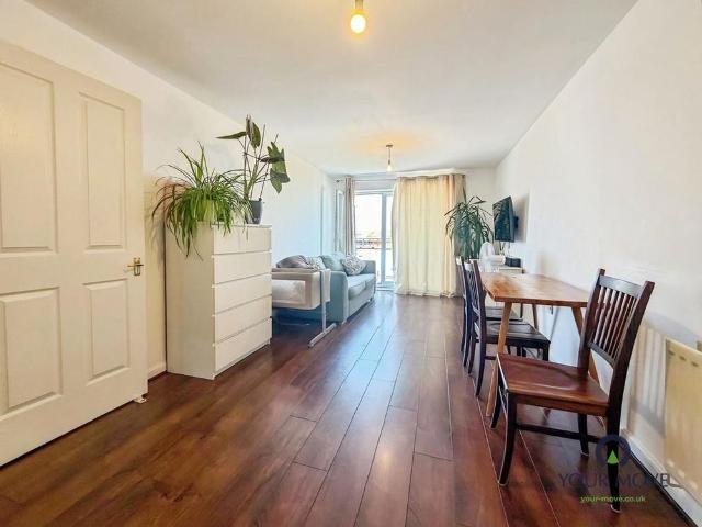 2 bedroom penthouse to rent