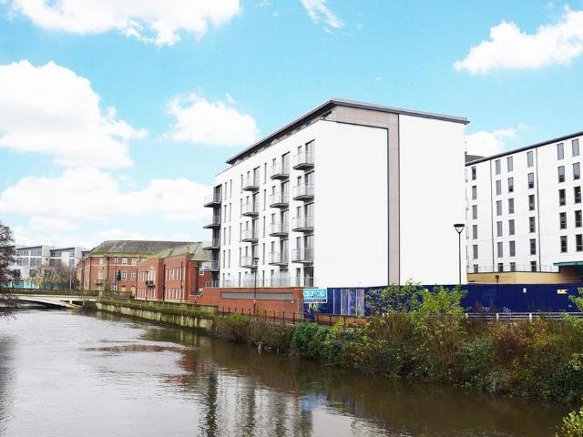 2 bedroom penthouse to rent