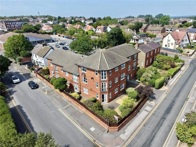 2 bedroom penthouse to rent