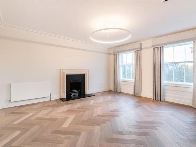 2 bedroom penthouse to rent