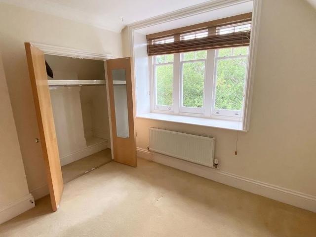 2 bedroom penthouse to rent