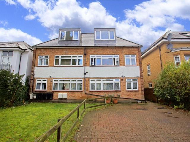 2 bedroom penthouse to rent