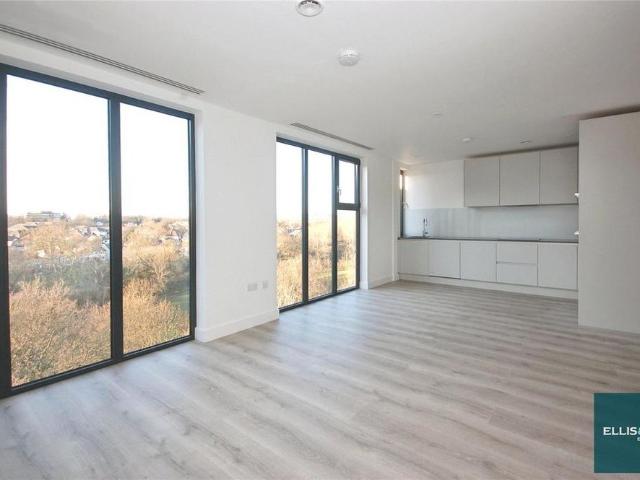 2 bedroom penthouse to rent