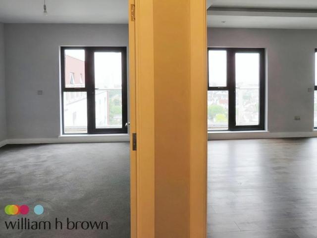 2 bedroom penthouse to rent