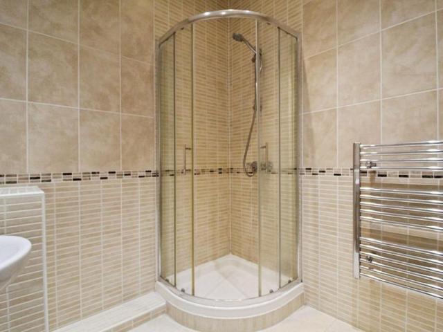 2 bedroom penthouse to rent