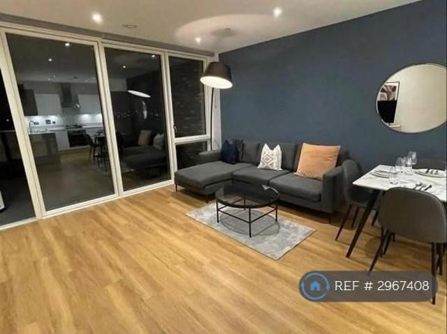 2 bedroom penthouse to rent