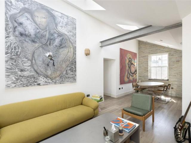 2 bedroom penthouse to rent