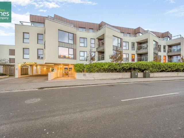 2 bedroom penthouse to rent