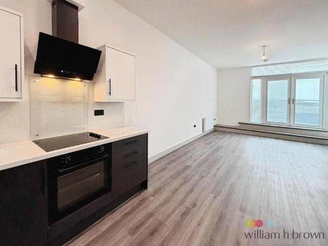 2 bedroom penthouse to rent