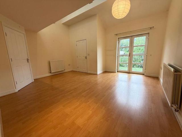 2 bedroom penthouse to rent
